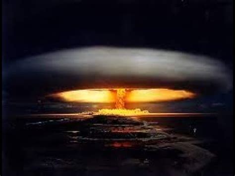 Nuclear explosion sound effect - YouTube