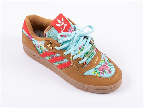 Unheardof X Adidas Rivalry Lo Grandmas Couch