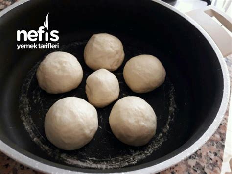 Tencerede Fırınsız Çiçek Ekmek Nefis Yemek Tarifleri