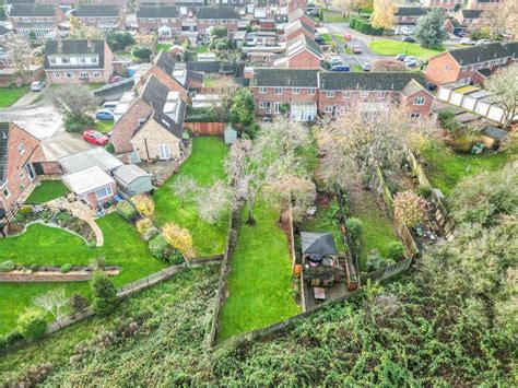 Millway Drive Bishops Tachbrook 2 Bed Terraced House £260000