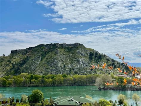 Rama Internet Falas Në Atraksionet Turistike Dhe Pedonalen E Shkodrës