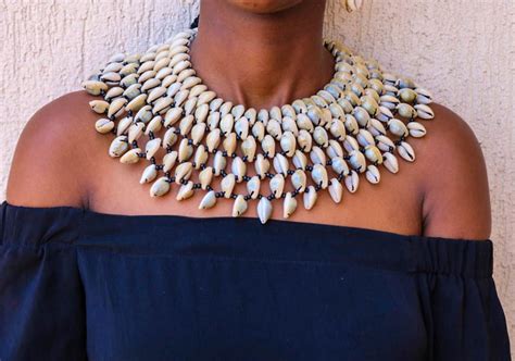 Amu African Cowrie Shell Necklace Naruki