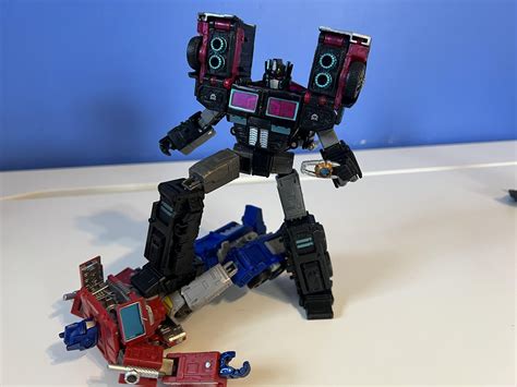“try And Stop Me”… Legacy Scourge R Transformers