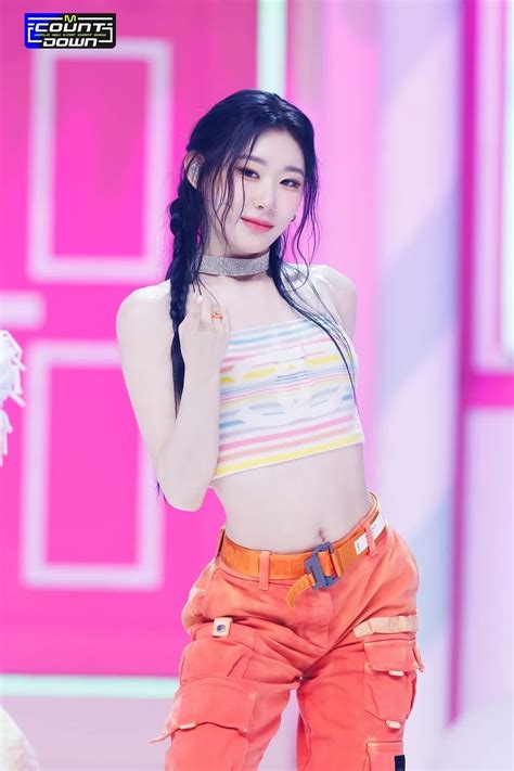 Itzy Chaeryeong Rkpophotties