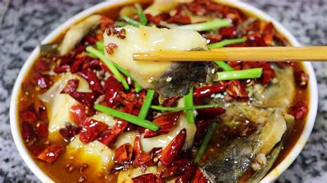 重庆媳妇教做最上瘾绝味川菜水煮鱼，4分钟详细讲解学会够用10年美食美味食谱好看视频