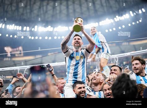 Lusail Qatar 18th Dec 2022 Top Bottom Lionel Messi ARG Sergio