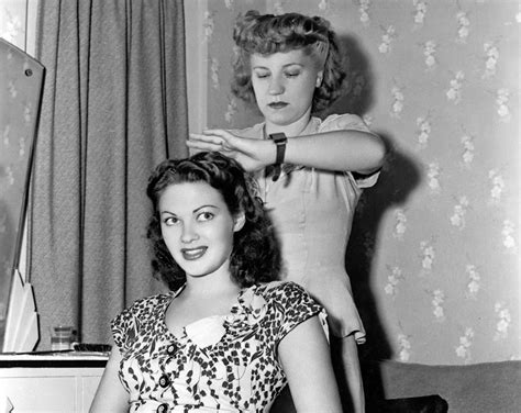 Yvonne De Carlo Movies 60 Photos Moonagedaydreamfilm