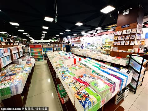 打卡藏在闹市的阅读胜地 纸老虎书店
