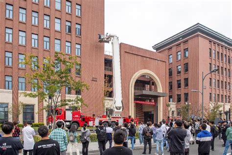 浙江大学举行 年消防应急综合演练