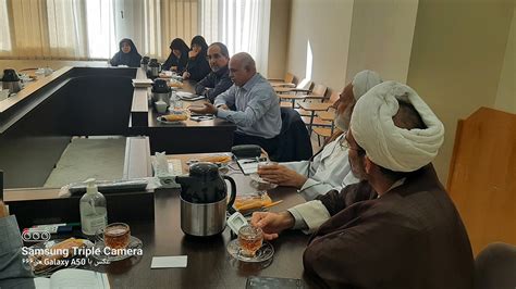 اولین جلسه شورای پژوهشی پژوهشکده مطالعات اسلامی در علوم انسانی در سال تحصیلی 1403 1404