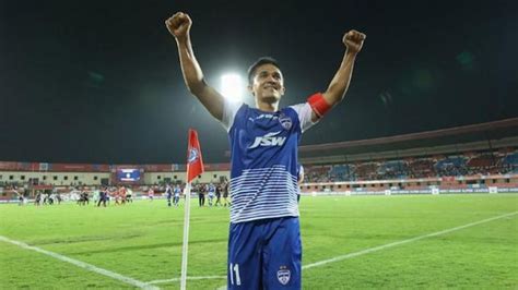Im Vijayan Asks Young Footballers To Idolise Sunil Chhetri Follow His