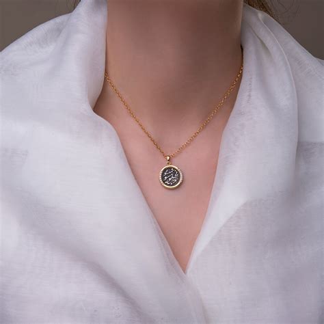 آویز تک بی همگان نیم نگین سکه 16 میل گالری طلا النا