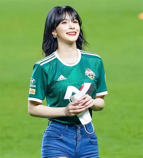 世界杯韩国啦啦队李多惠有多漂亮，看完羡慕韩国财阀的一天。 知乎