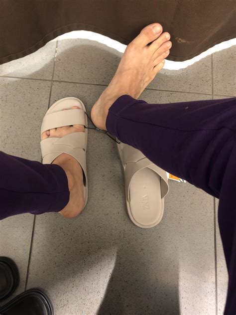 My Big Feet 👅 R Malefootgear