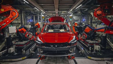Colpo Tesla A Berlino La Più Grande Fabbrica Di Batterie Del Mondo