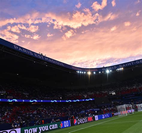 Joueur De Légende Du Psg Zlatan Ibrahimovic Paris Saint Germain