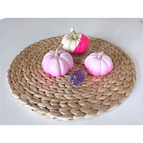 Make Your Own Ombre Pumpkin Halloween Decoration