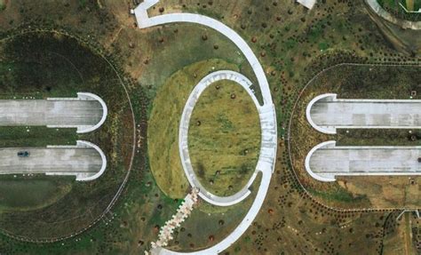 Voici à Quoi Pourraient Bien Ressembler Les Routes Du Futur