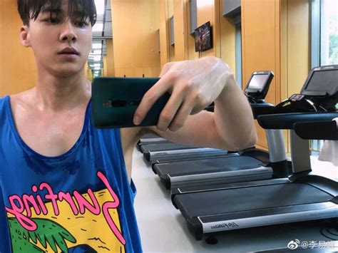 李易峰嫖妓1夜找7女「拘留所生活揭密」 他曝：一群人看你上廁所「絕對是地獄」 娛樂 Ctwant