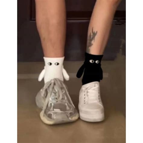 Couples Holding Hands Socks Magnet Personality Stereoscopic Doll Cute