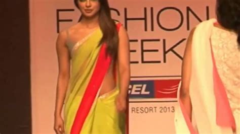 Priyanka Chopra Ramp Walk Video At Lakme Fashion Week Youtube