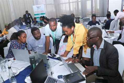 Visualization And Communicating Data Workshop In Uganda Cesh