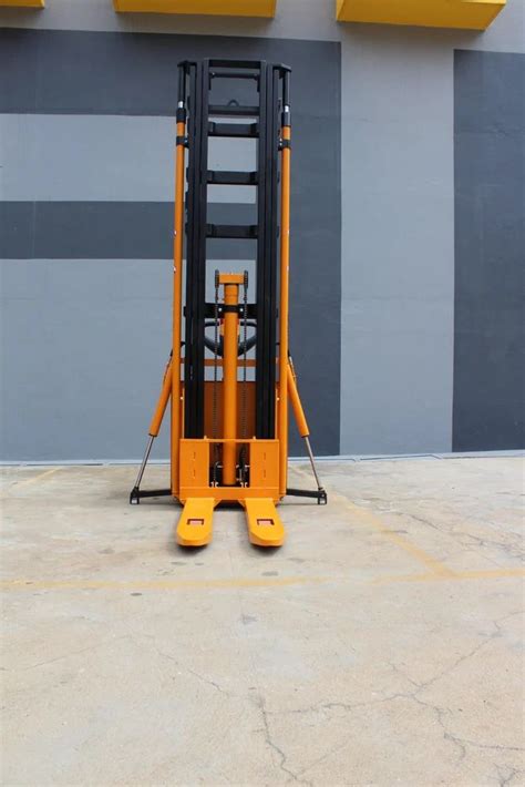 Stack Easy Maini Semi Electric Stacker At Best Price In Bengaluru Id
