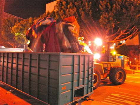 Occupy Peace Occupy La Raid Photos By Aaron Kuehn
