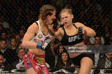 Ronda Rousey Punches Miesha Tate In Their Ufc Womens Bantamweight