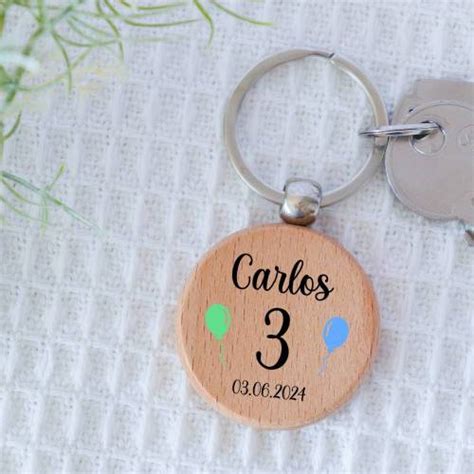 Llavero madera personalizado Globos Detalle cumpleaños Regalantes