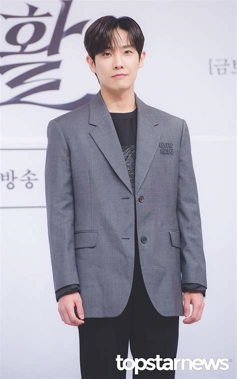 더쿠 Sbs 제작발표회 엄기준 황정음 이준 이유비 신은경 윤종훈 조윤희 이정신