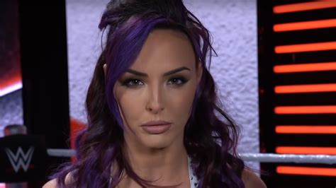Peyton Royce Peyton Royce Gets Her Culinary Skills Reviewed By Gordon