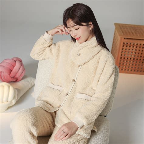 허니나이트 ALL 머플러 포함 뽀글 양털 극세사 커플잠옷 겨울 커플수면잠옷 파자마 세트