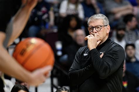 Uconn Womens Basketball Remains No 2 In The Ap Top 25 Poll