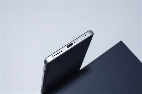 Vivo X70 Pro评测：蔡司四摄惊艳 颜值正如初见手机评测安兔兔