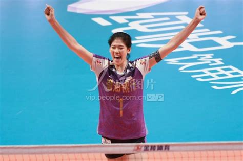江苏常州：2019 2020排超联赛 江苏女排主场不敌天津女排 人民图片网