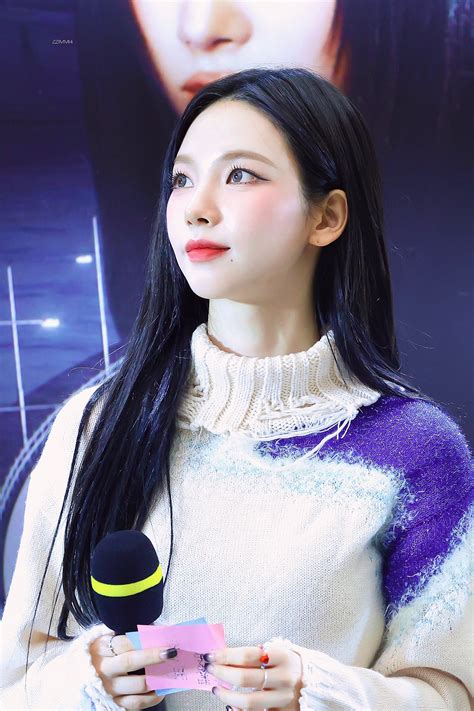 231118 Aespa Karina Smtown Andstore Fansign Event Kpopping