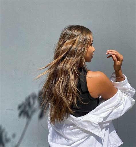 How To Exfoliate Your Scalp For Your Healthiest Hair Ever Who What Wear