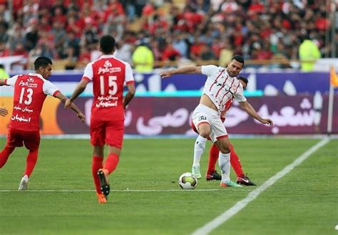 محمد غلامی می خواستیم حداقل امتیاز را از پرسپولیس بگیریم با آمدن کریمی شرایط مان بهتر شده است