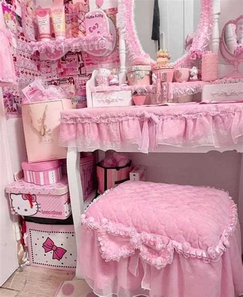 Pin By Ky On L Aeinacore In Girly Room Pink Room Cute Room Ideas