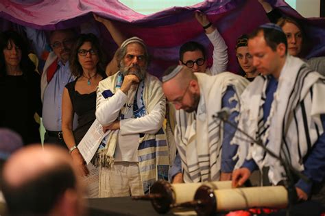 Lab Shul Is An Experimental Jewish Gathering Still In Its Beta Phase