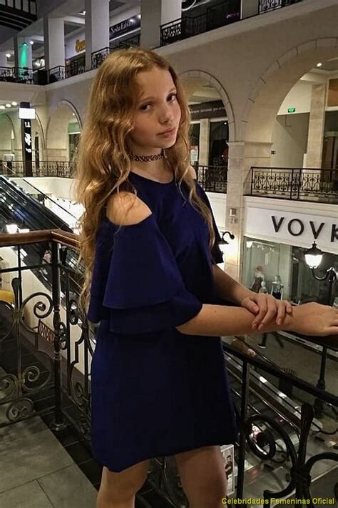 Celebridades Femeninas Oficial Sofia Parkhomenko Belleza Incipiente Quiero Presentarles A