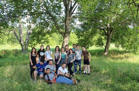 ვინ ვართ ჩვენ