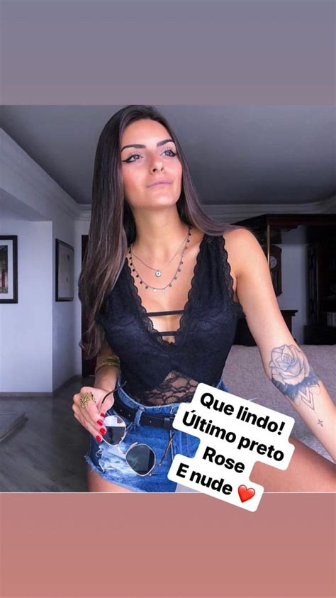 Pin De Naty Oliveira Em Look