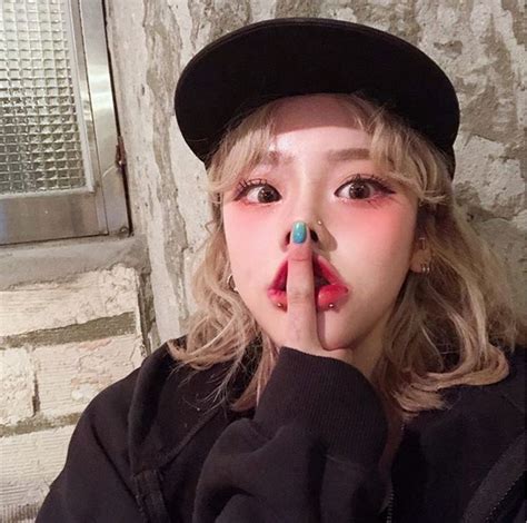 Pin Em Ulzzang