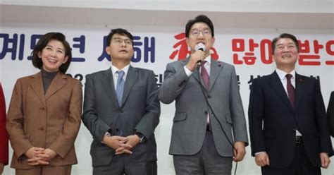 尹 안철수 부부 초청에하태경 윤심 독점 후보 없단 뜻