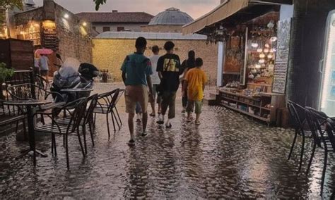 Olujno Nevrijeme Pogodilo Hercegovinu Dijelovi Mostara Ostajali Bez