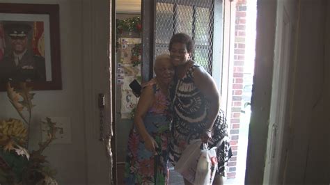 Community Helps Southeast Dc Elderly Woman Who Struggles To Get To Nearest Supermarket