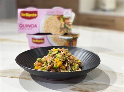 Receta de Ensalada de quinoa con mango aguacate y atún