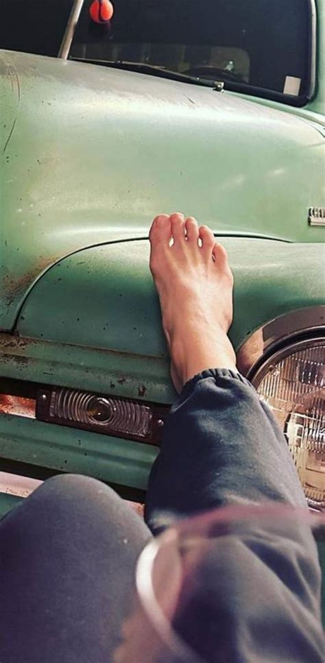 Amy Earnhardt Feet 31 Photos